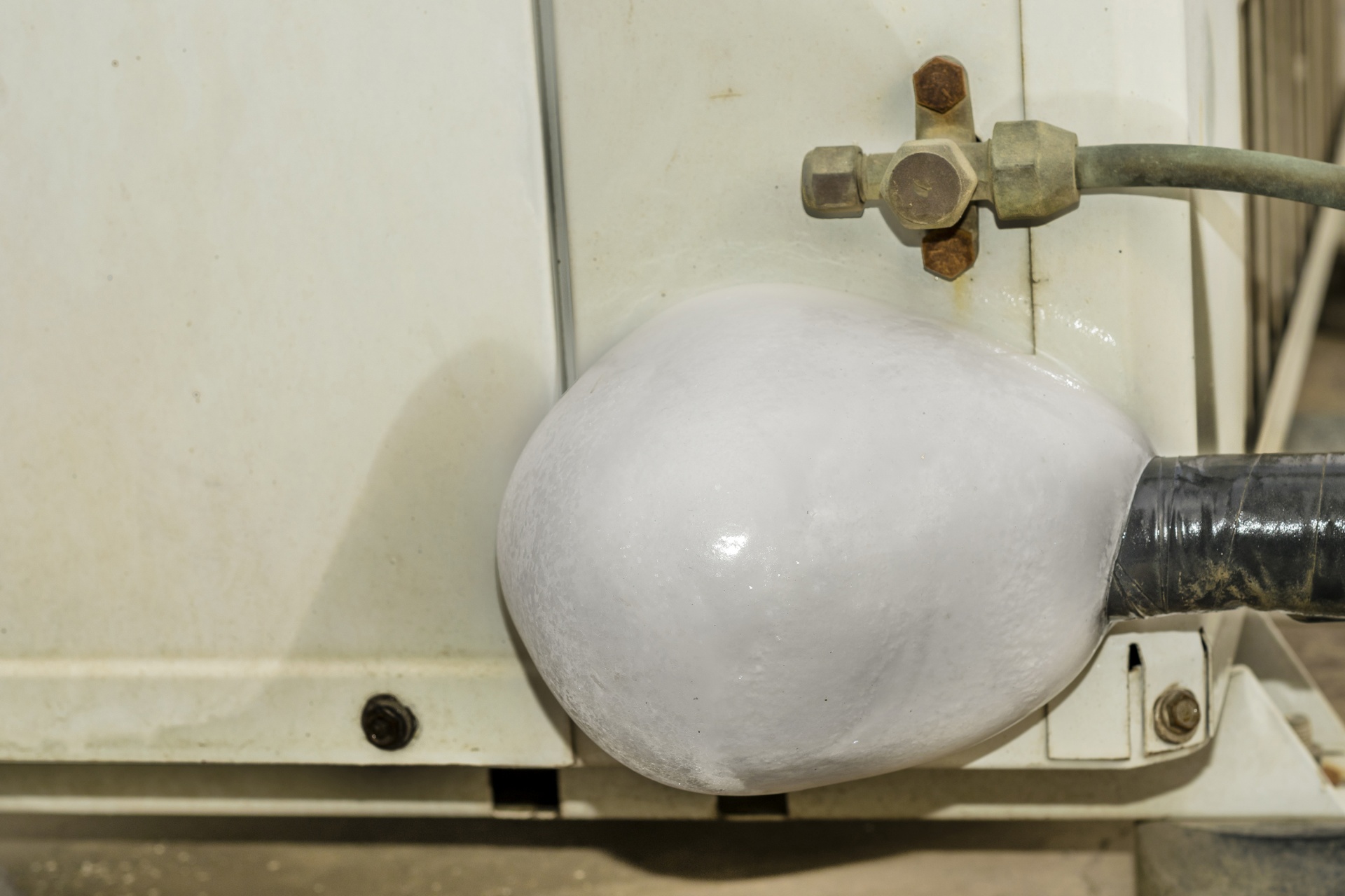 Our Guide to Ice on the AC | Roberts Heating & Air Conditioning Inc